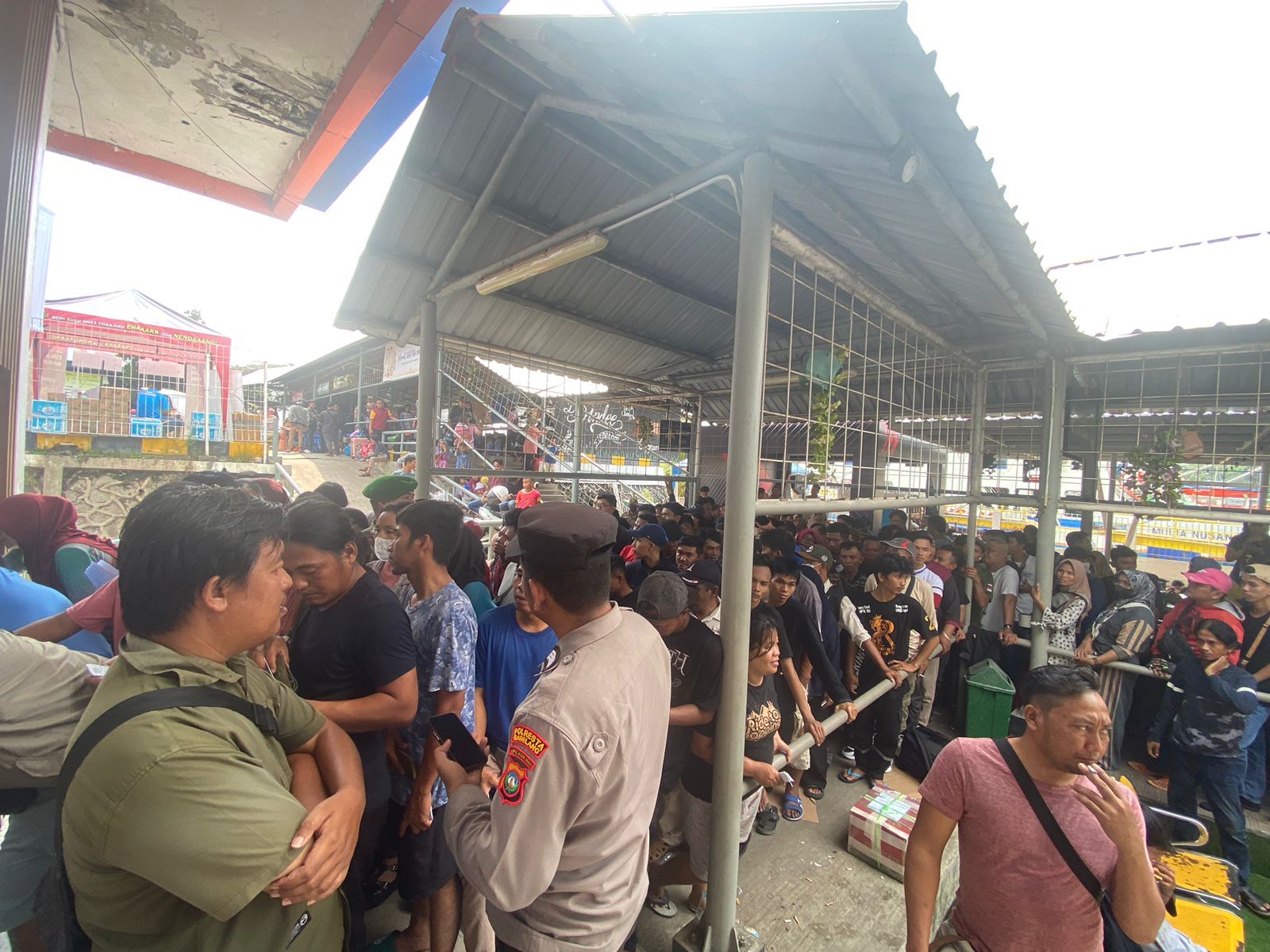 Siapkan Puluhan Personel Gabungan Amankan Pemudik di Pelabuhan Roro ...